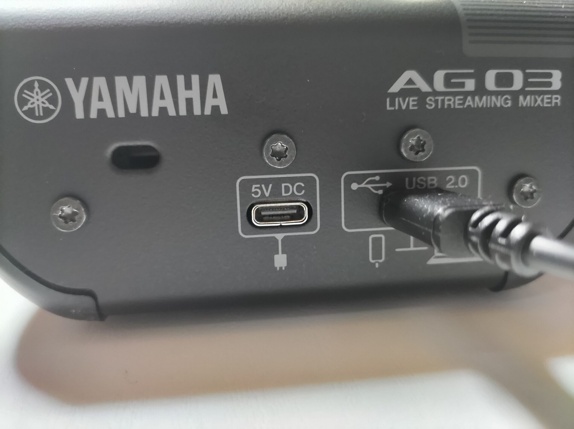 オーディオテクニカのマイクAT2020とYAMAHAのオーディオインターフェースAG03の接続方法 | ななくさぶろぐ